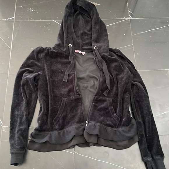 Romeo & Juliet Couture | Jackets & Coats | Romeo And Juliet Velour Zip ...